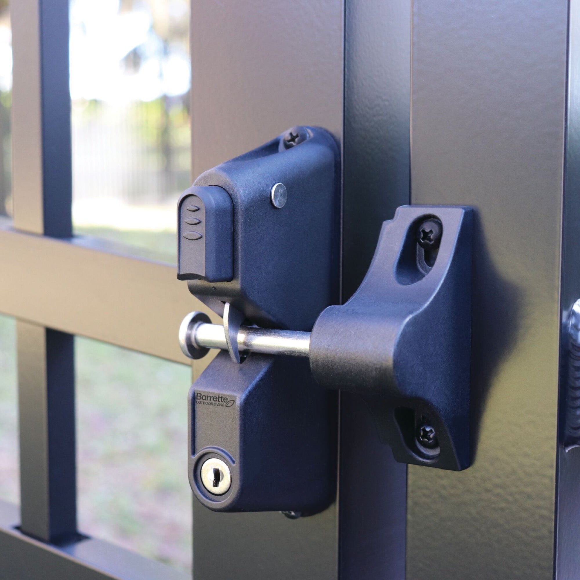 Gravity Latch - One Sided Locking – FenceCenter