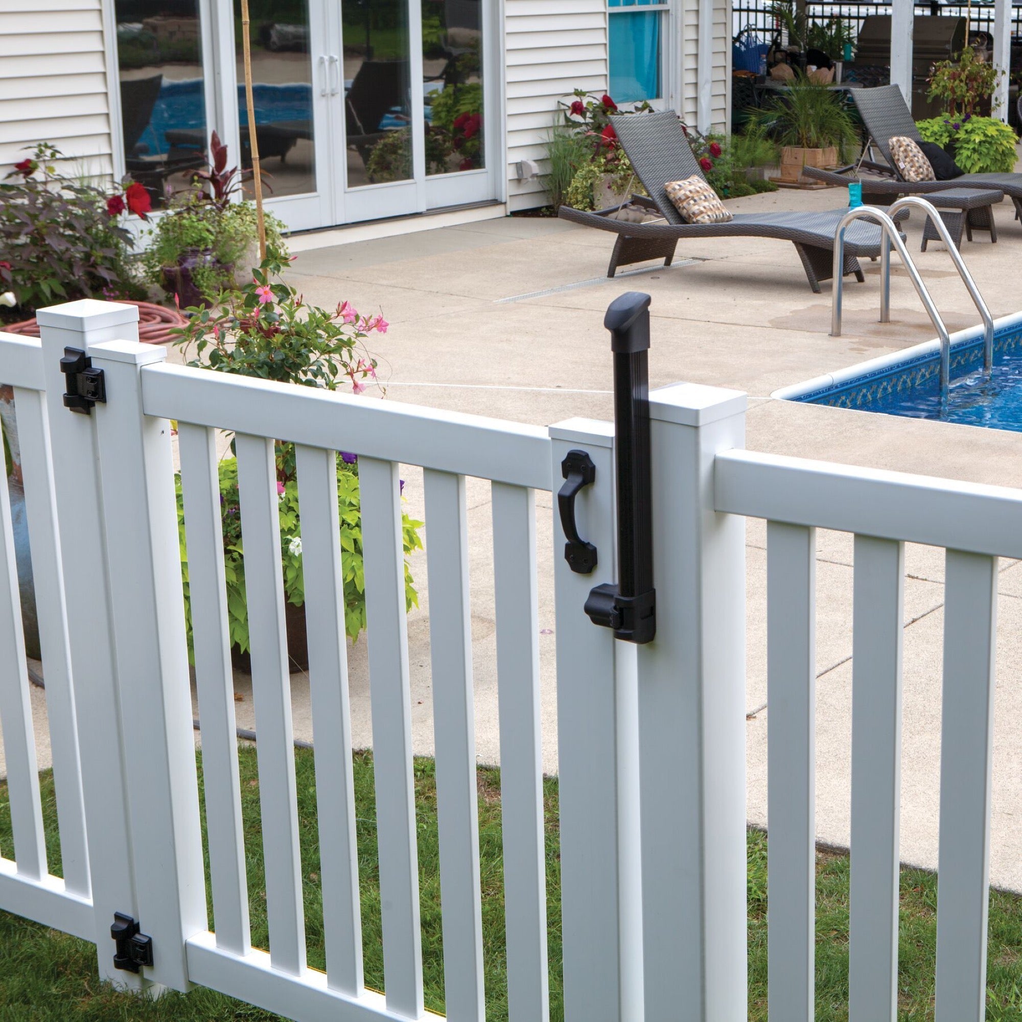 Pool Safety Latch - Locking – FenceCenter