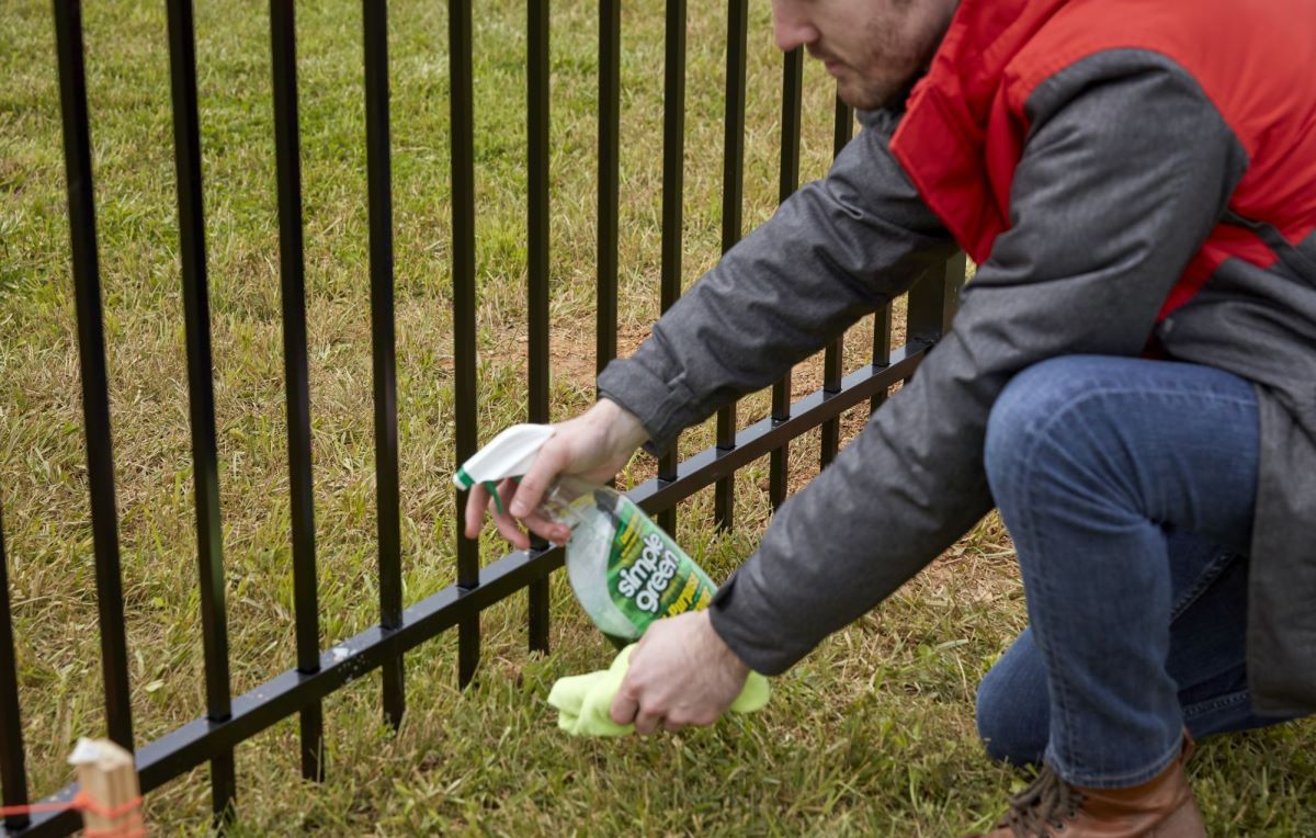 Product Care – FenceCenter